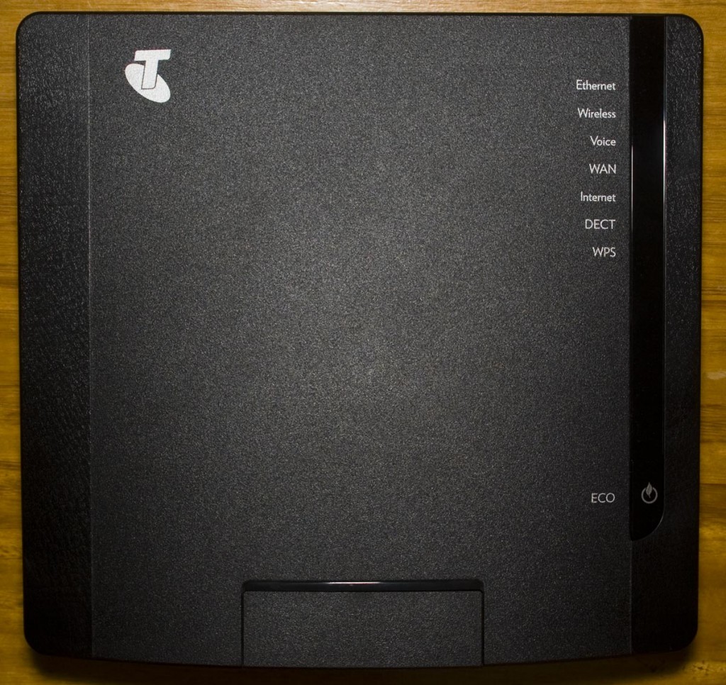 Inside the Technicolor TG797n v3 ADSL2+ Wireless Router (Dated 2014 ...