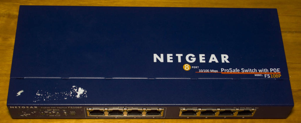 Inside the Netgear FS108P ProSafe 8 Port 10/100 Switch with 4 Port POE ...