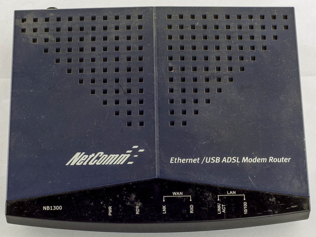 Inside the Netcomm NB1300 Rev2 ADSL Ethernet Modem (Dated 2003 ...